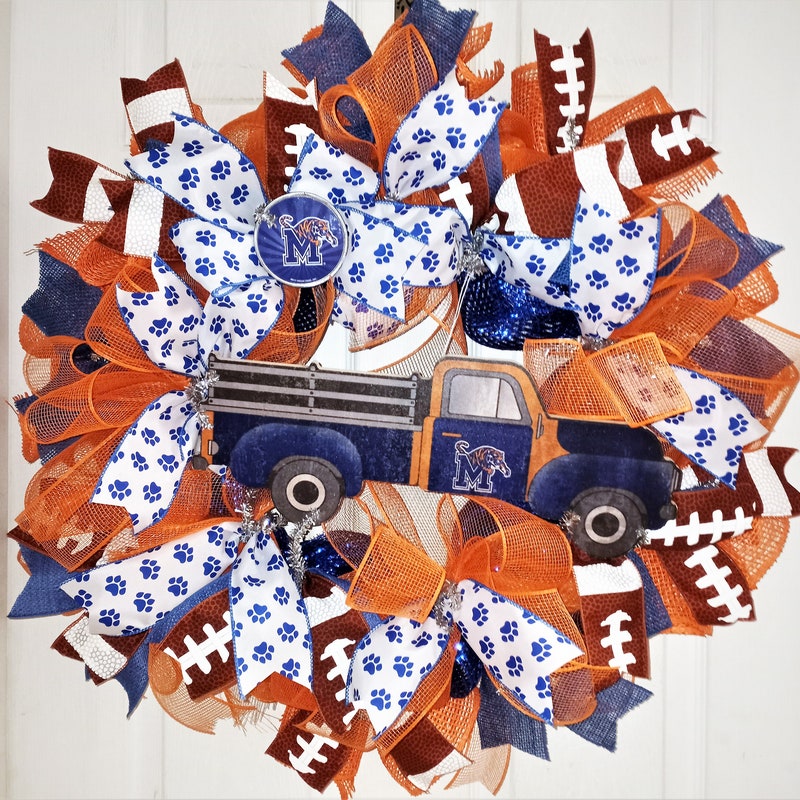 Tiger Wreath - Etsy
