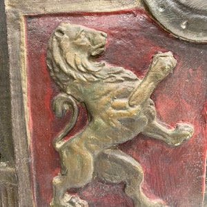 Large 35 High Vintage Plaster Family Crest, Lion Medieval Knight Wall ...