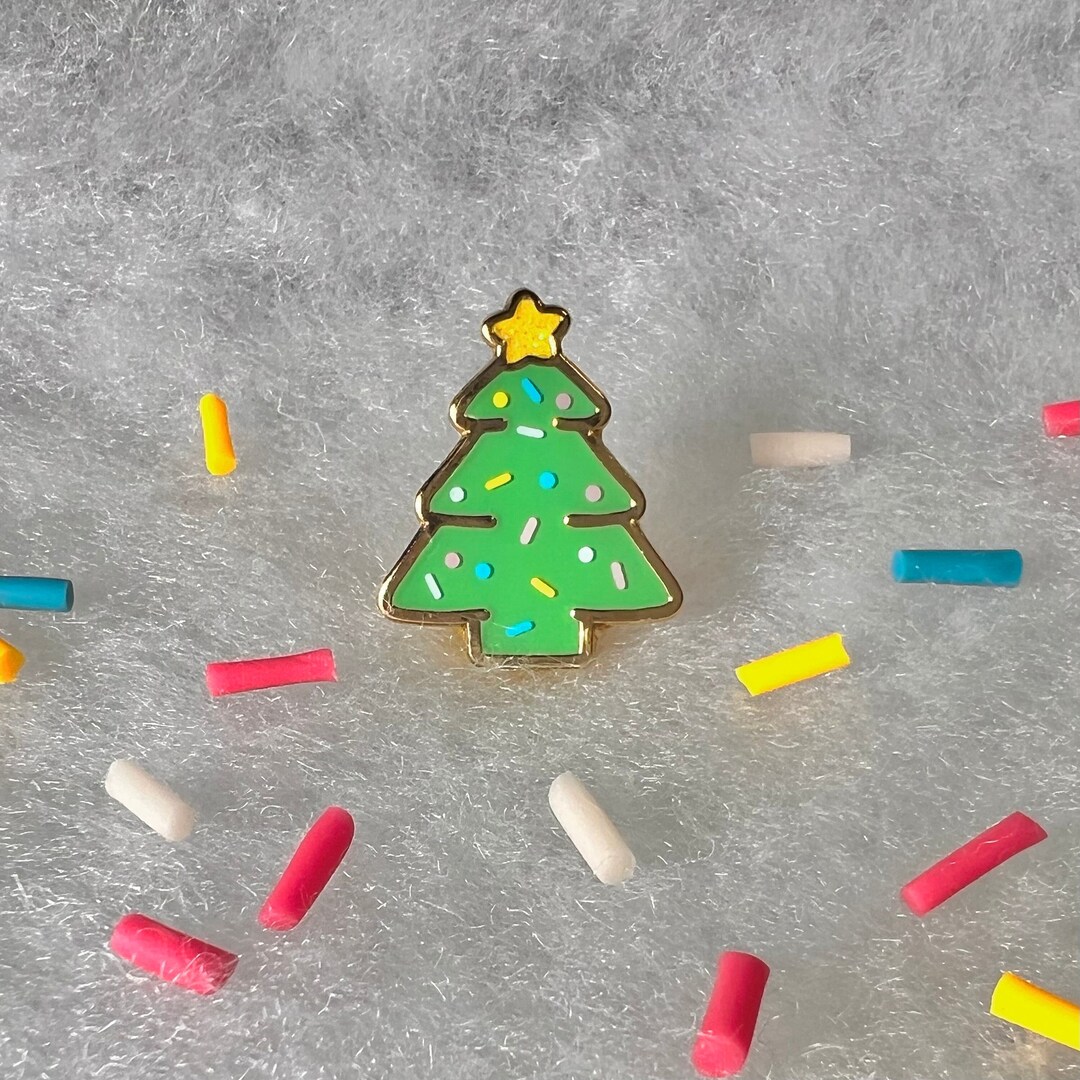 Christmas Tree Sugar Cookie Enamel Pin Lapel Brooch, Cute Holiday ...