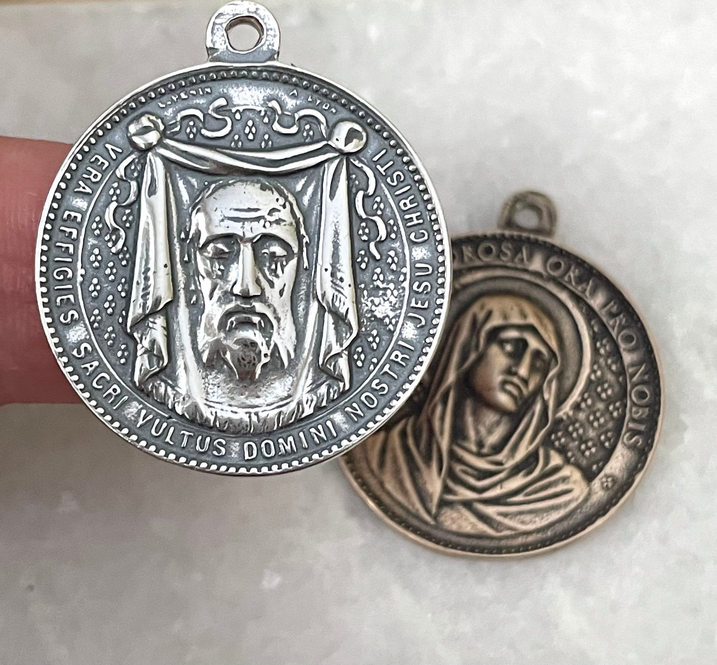 Holy Face Of Jesus Medal