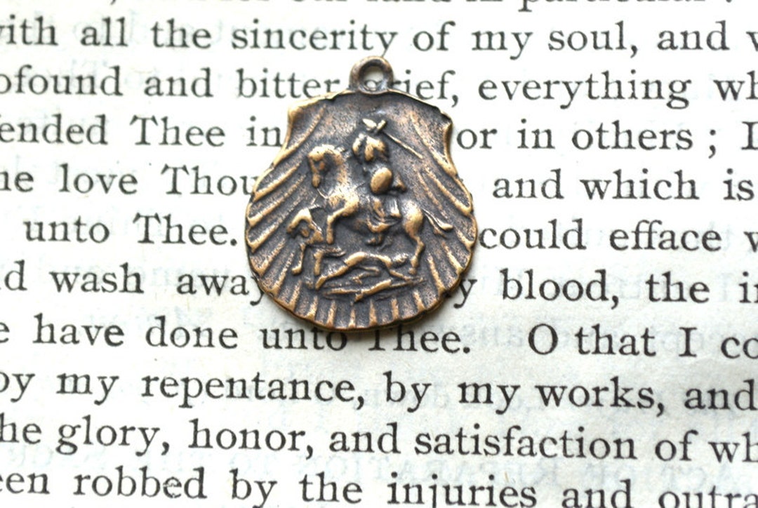 St James - Santiago - Shell Medal - 3/4" - Bronze, White Bronze, or ...