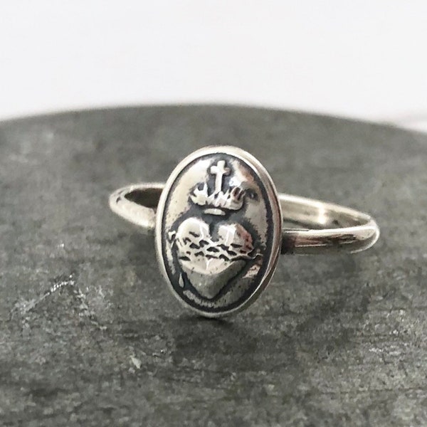 Sacred Heart Ring - Etsy