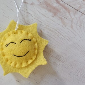 Mini Sun Ornament, Wool Felt Sun Home Decoration - Etsy