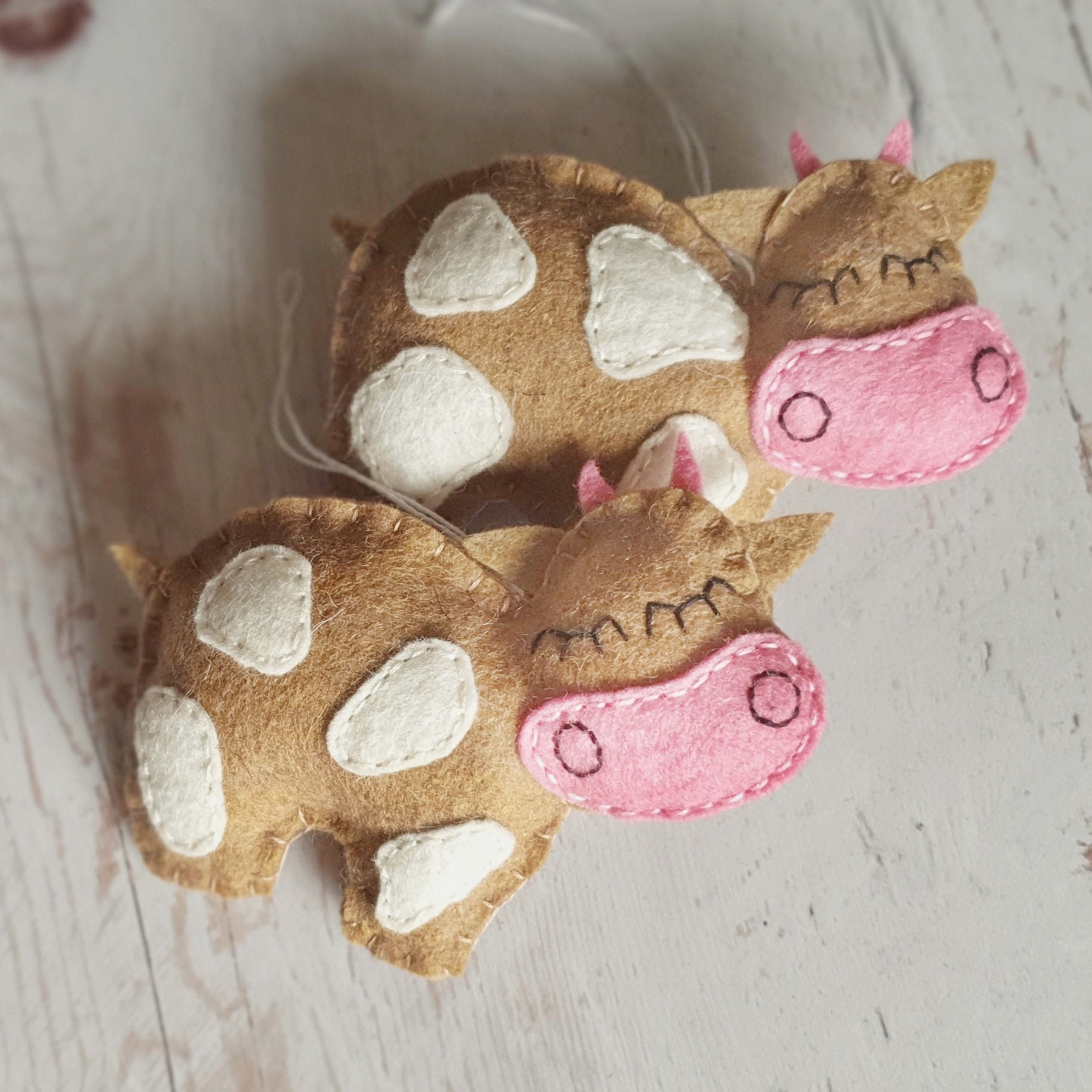 Felt Cow Ornament Farmhouse Animals Dairy Cow Decor - Etsy Canada