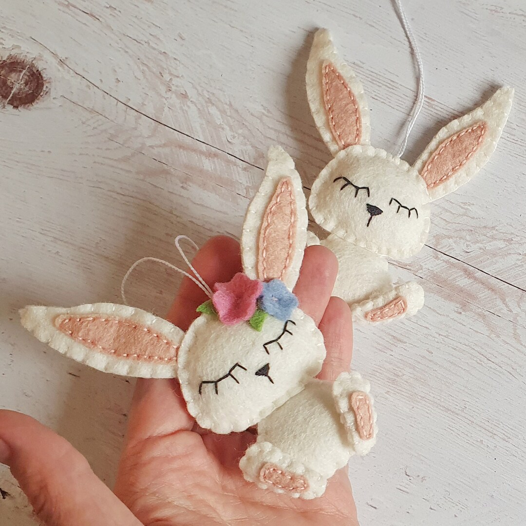 Felt Rabbit Ornament: Handmade Easter Bunny Decor - Etsy