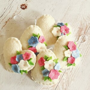 Spring Flowers Heart Ornament - Felt Home Decoration - Gift for Her ...