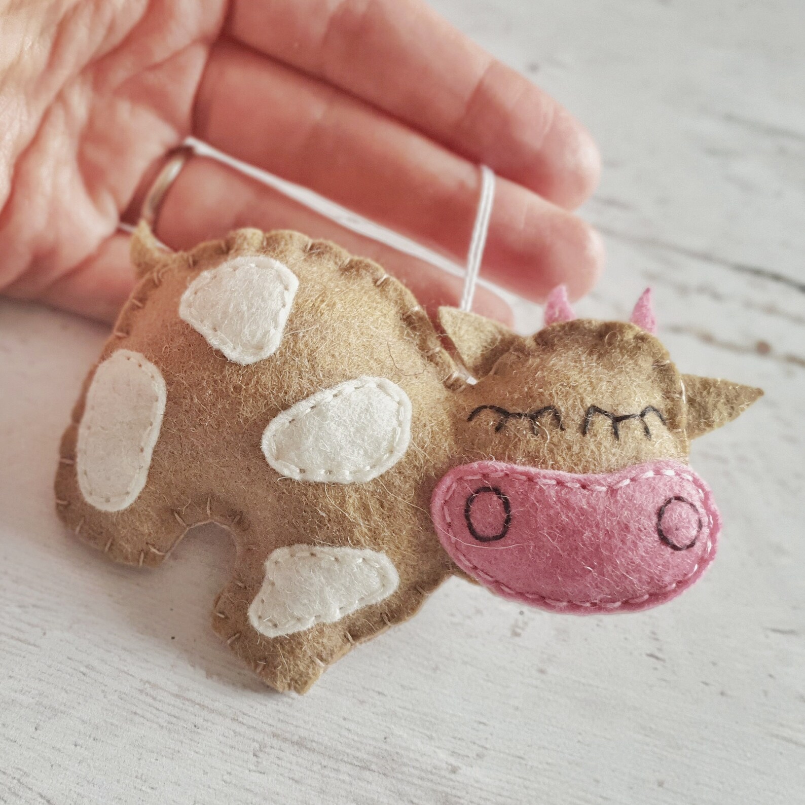 Felt Cow Ornament Farmhouse Animals Dairy Cow Decor - Etsy Canada
