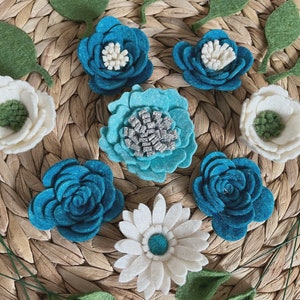 Loose Felt Flower Pack, White-turquoise Felt Roses With Leaves - Etsy