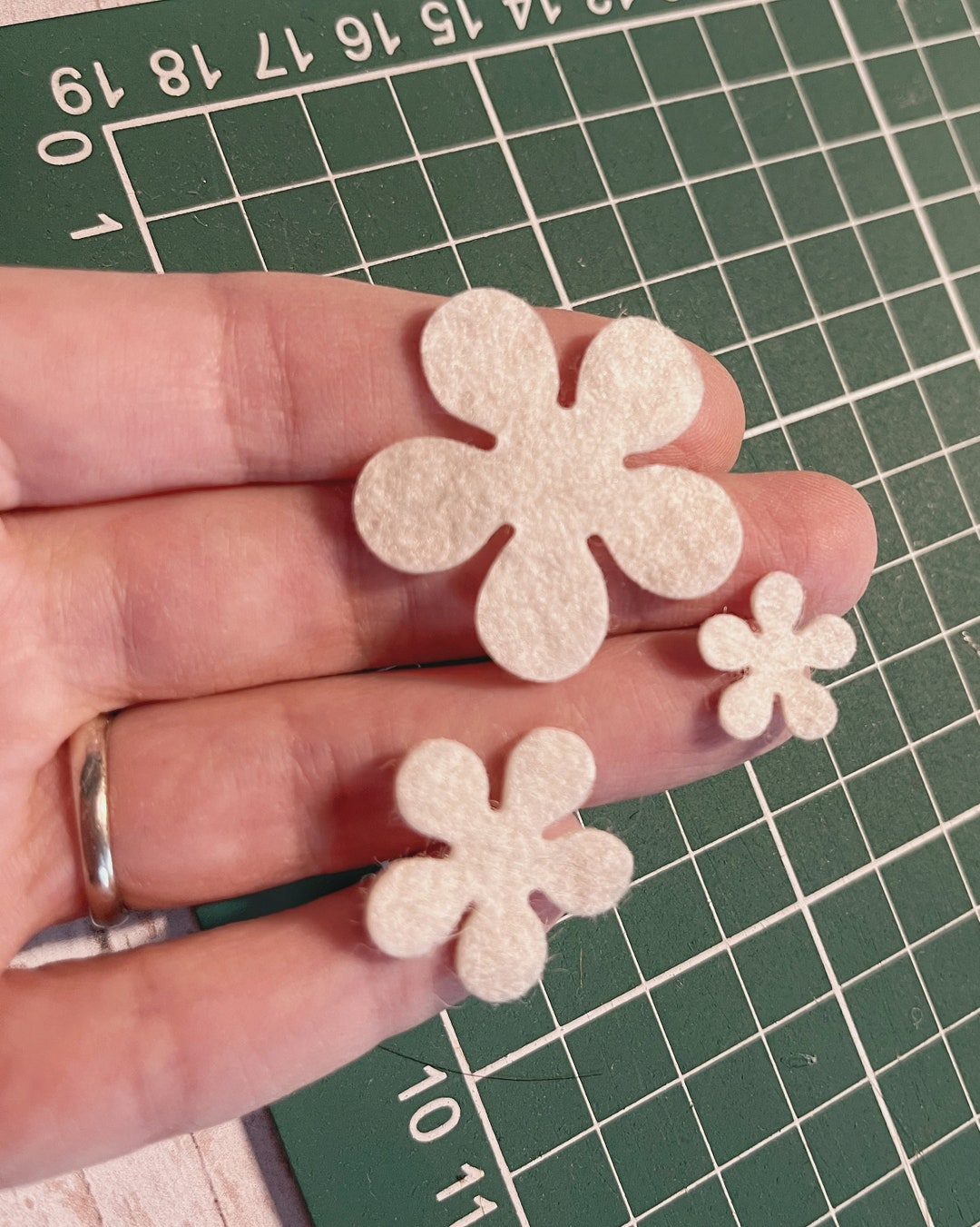 Mini Felt Flower Packs, Tiny Mixed Colored Flowers, Die Cut Craft ...