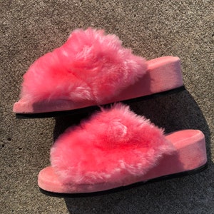 1960s Deadstock Hot Pink Fuzzy Open Toe Wedge Sandals From Oomphies - Etsy