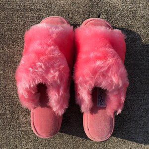 1960s Deadstock Hot Pink Fuzzy Open Toe Wedge Sandals From Oomphies - Etsy