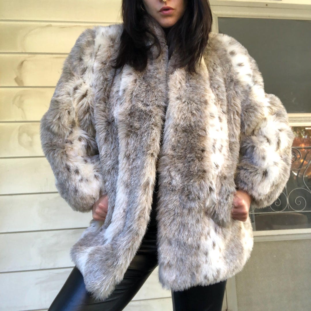 Vintage Cream and Gray Faux Fur looks Rabbit Coat Waist With Rose ...