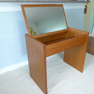 Teak makeup vanity store