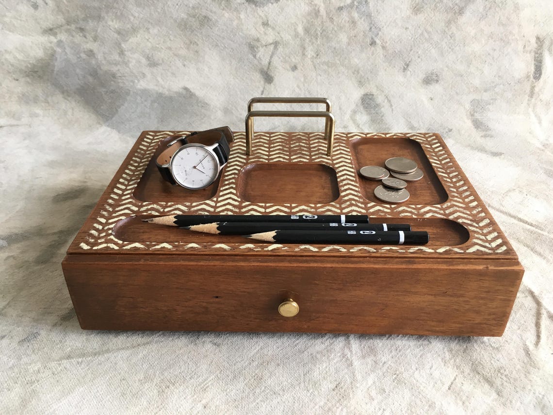 Vintage Desk Vallet (re)designed in Chevrons - Etsy