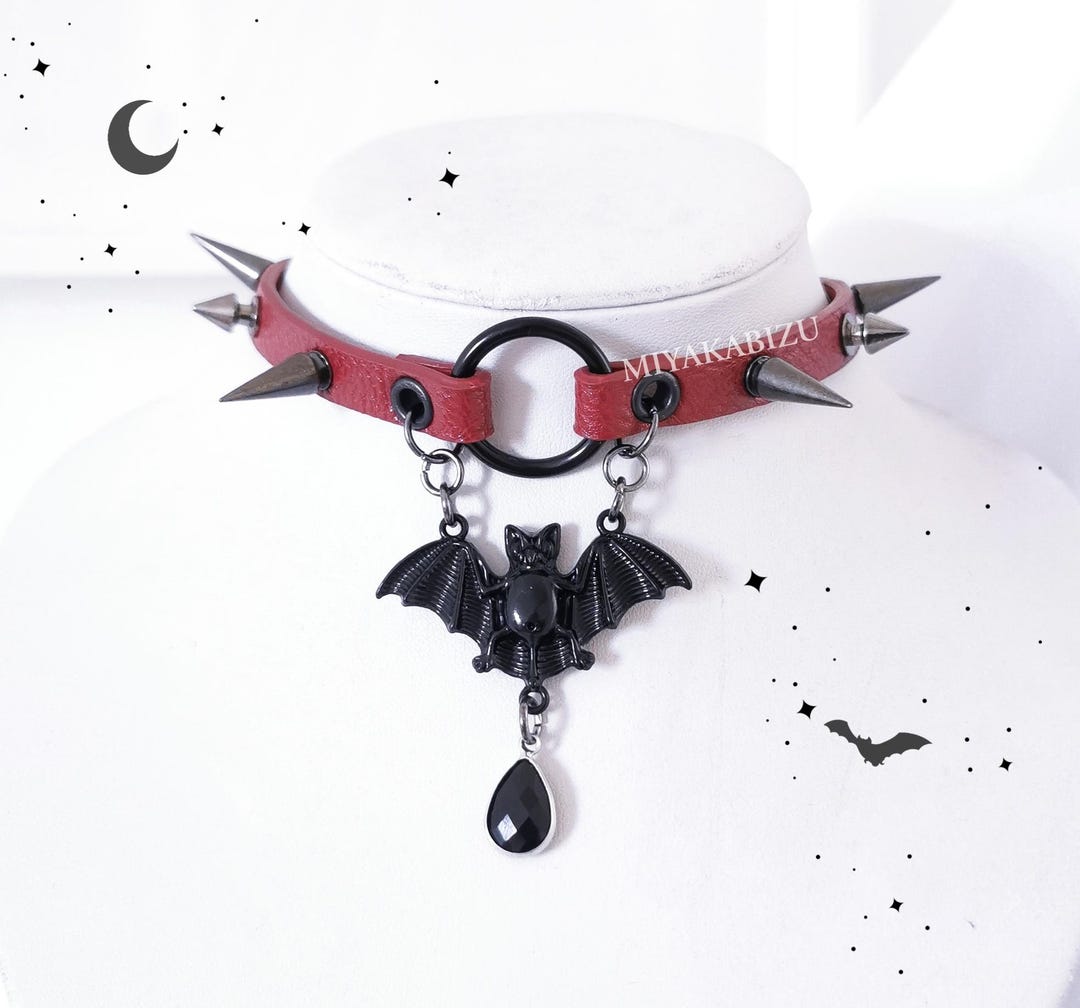 Red Gothic Choker Collar With Bat O-ring Spikes, Gothic Lolita Harajuku ...