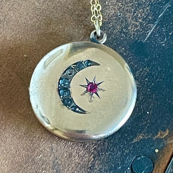 Moon Locket - Etsy