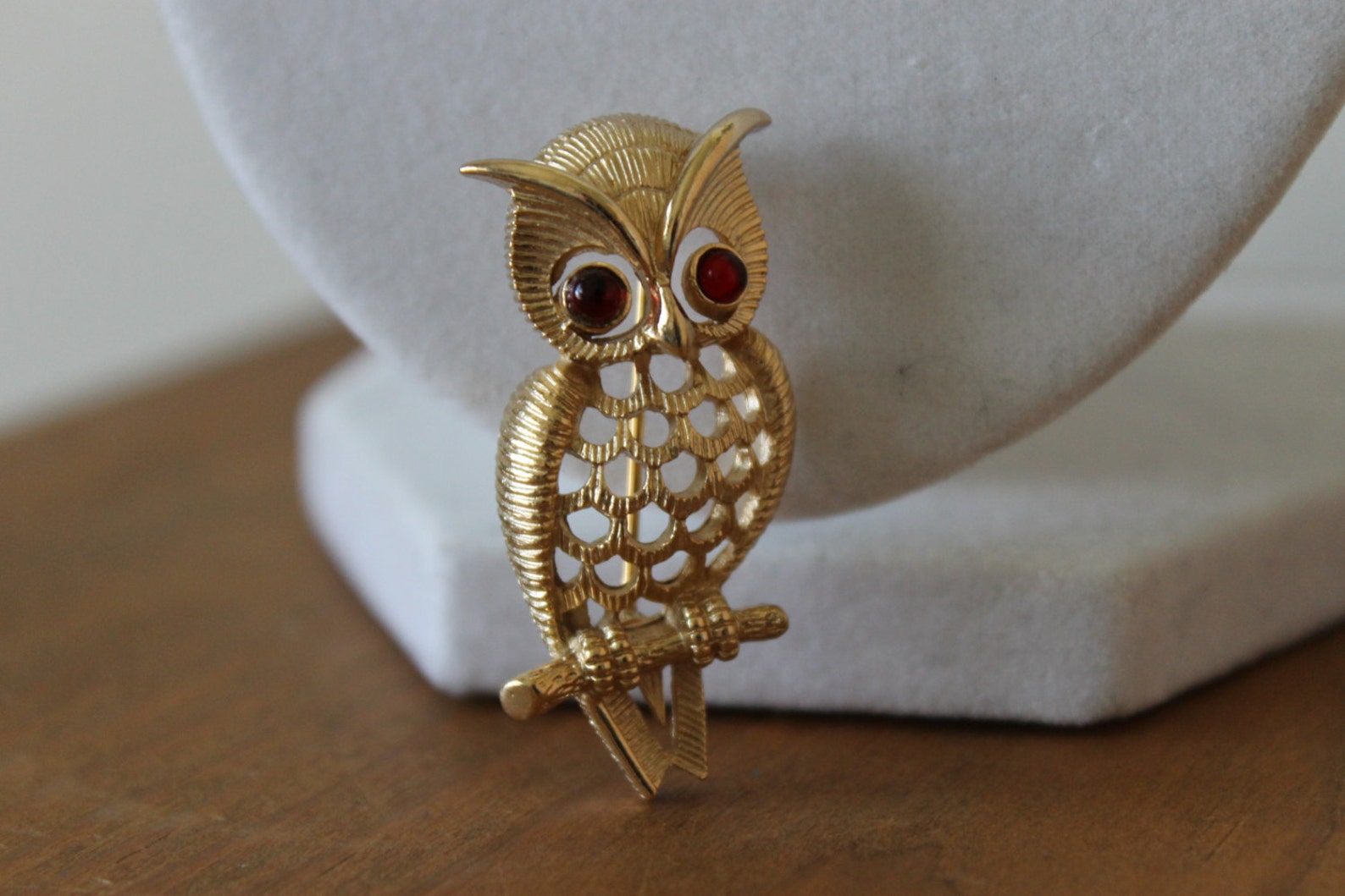 Vintage Owl Avon Pin Red Glass Eyes Owl Gold Tone Owl Retro - Etsy
