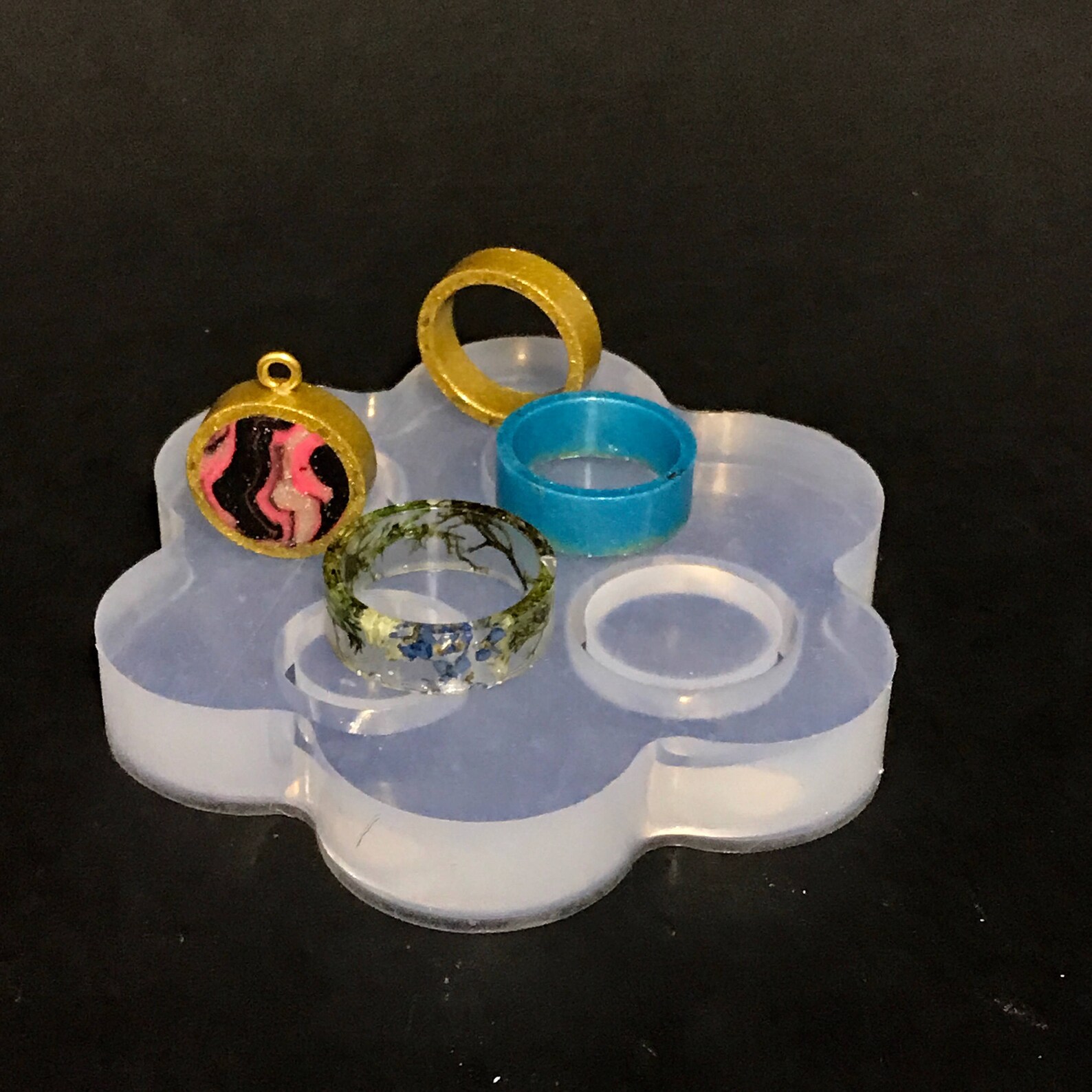 Mold, 4 Rings/bezels Tray Mold. Sizes 5/7/9/11. Ring Clear Silicone ...