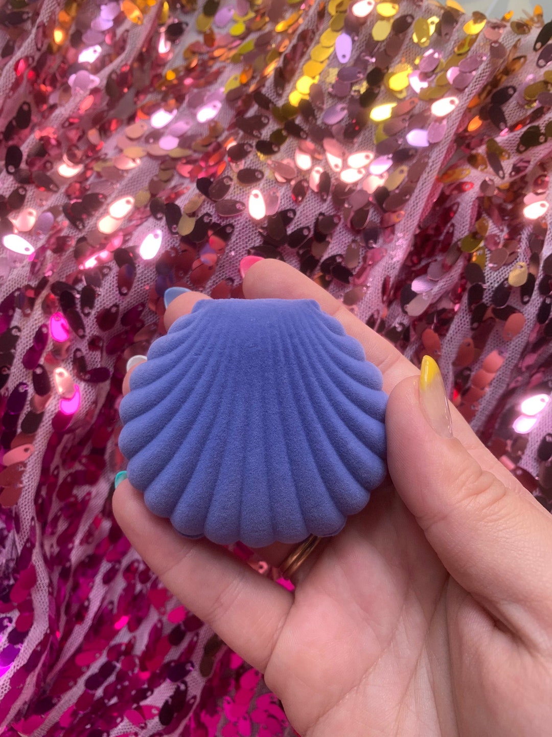 Purple Shell Pill Box – Velvety Clamshell Design | Cute Compact Pill ...