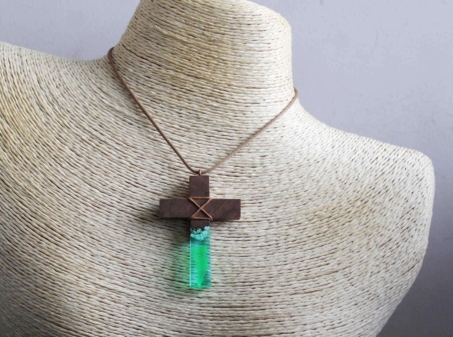 Aurora Borealis Cross UV Glow Cross Glow in Dark Resin Cross - Etsy
