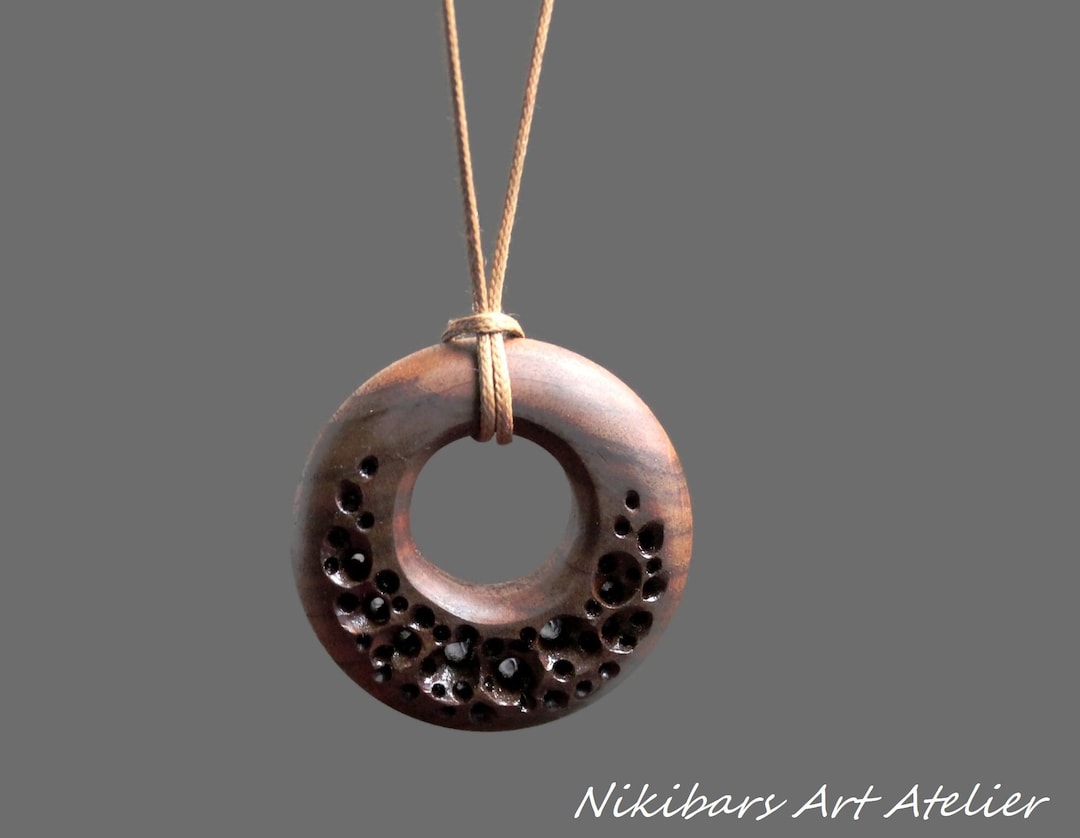 Circle Wood Pendant Necklace, Round Wood Necklace, Carwed Wood Necklace ...
