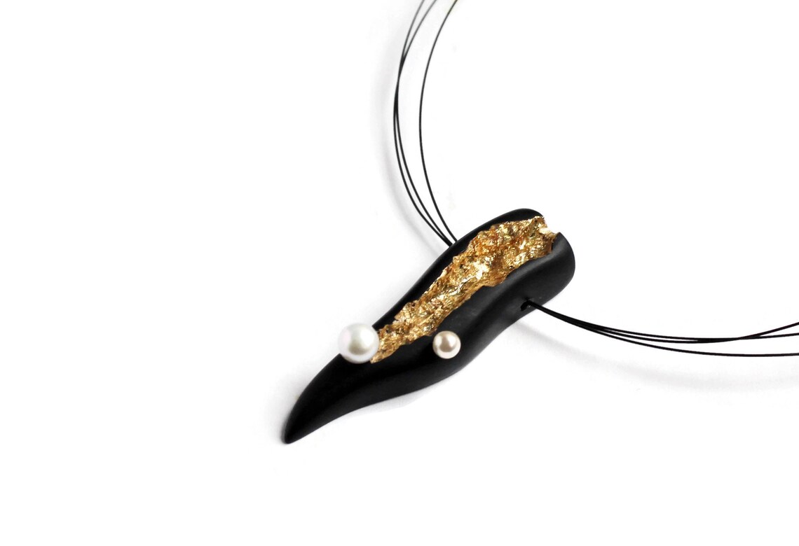 Gold Pearl Necklace, Pearl Resin Pendant, Gold Resin Necklace, Stunning ...