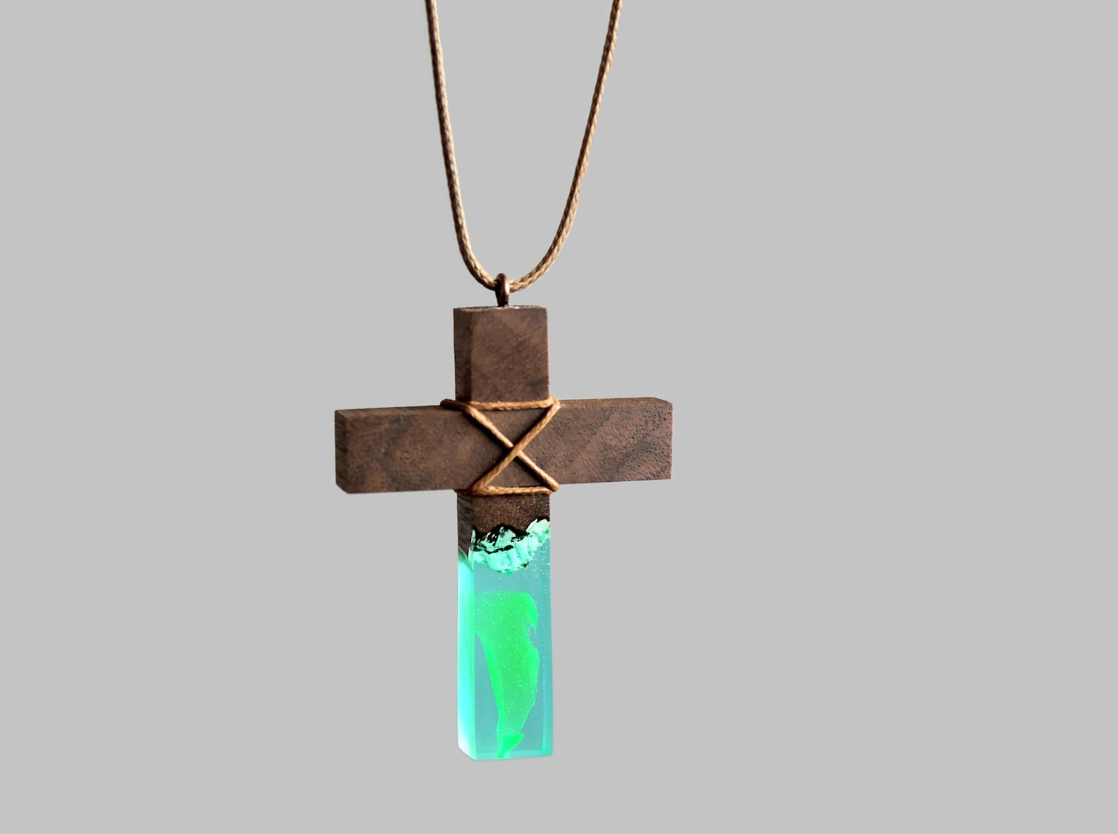 Aurora Borealis Cross UV Glow Cross Glow in Dark Resin Cross - Etsy