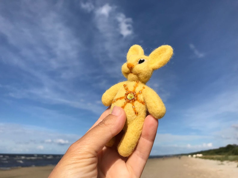 Needle Felted Bunny Brooch Yellow Bunny Sunny Bunny - Etsy