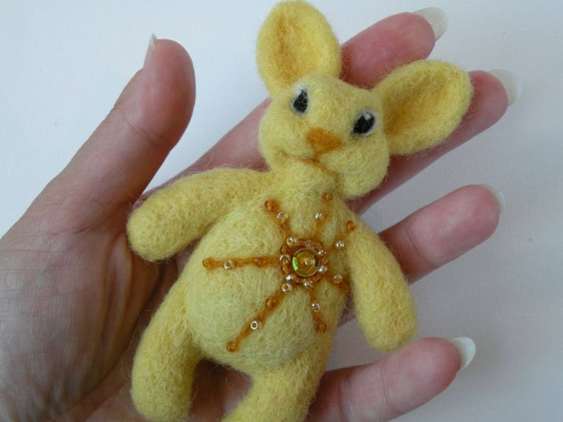 Needle Felted Bunny Brooch Yellow Bunny Sunny Bunny - Etsy