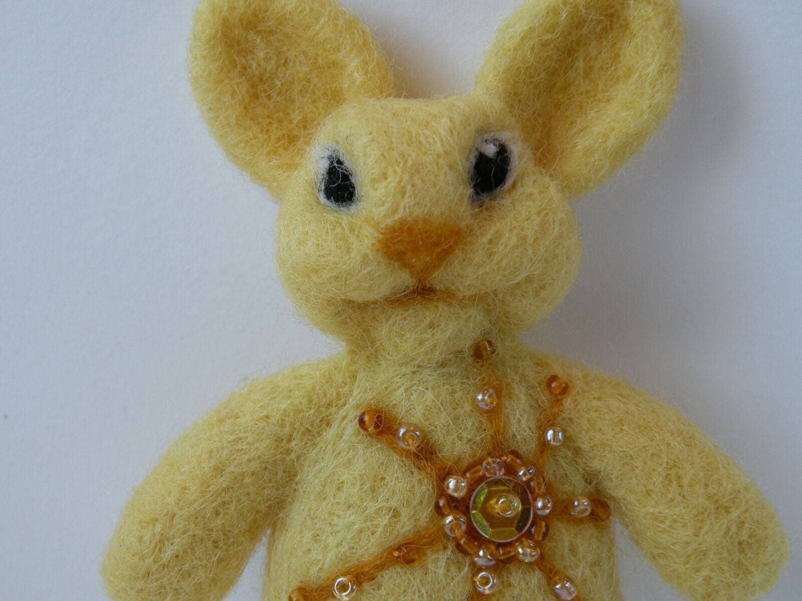 Needle Felted Bunny Brooch Yellow Bunny Sunny Bunny - Etsy
