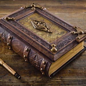 Skyrim Leather Journal 8 X 10 Inches Large 600 Blank Pages Medieval ...