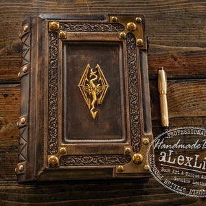 Skyrim Leather Journal - 8 X 10 Inches Large - 600 Blank Pages ...