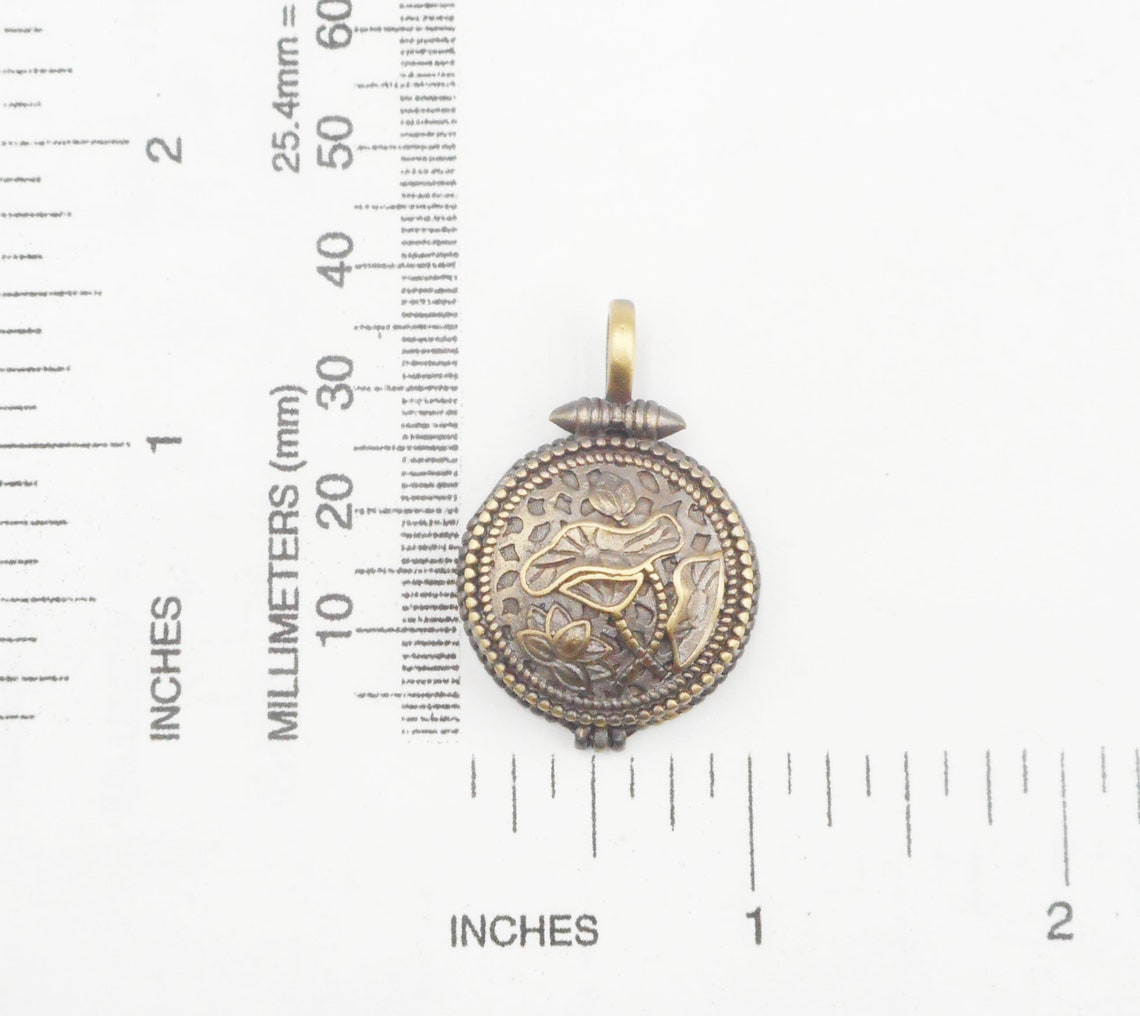 1 Antique Bronze Lotus Flower Locket With Hinged Lid 20-R-7 - Etsy