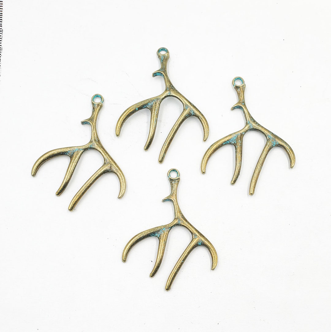 4 Patina and Bronze Antler Charms 41-2-8 - Etsy