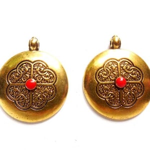 2 Antique Gold Mid-eastern Style Shield Pendant/charm - 21-22-8 - Etsy