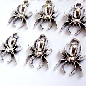 10 Antique Silver Spider Charms - 30-13 - Etsy