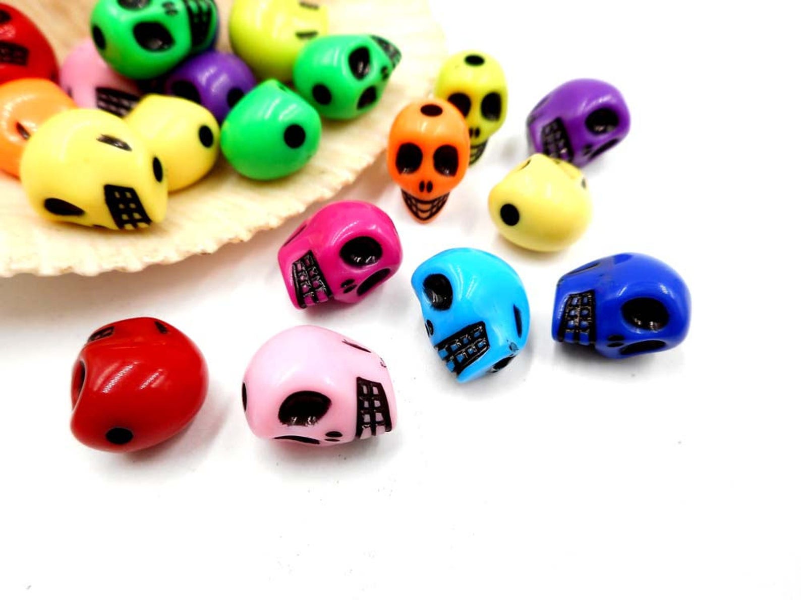 20 Assorted Skull Spacer Beads 13-18 | Etsy