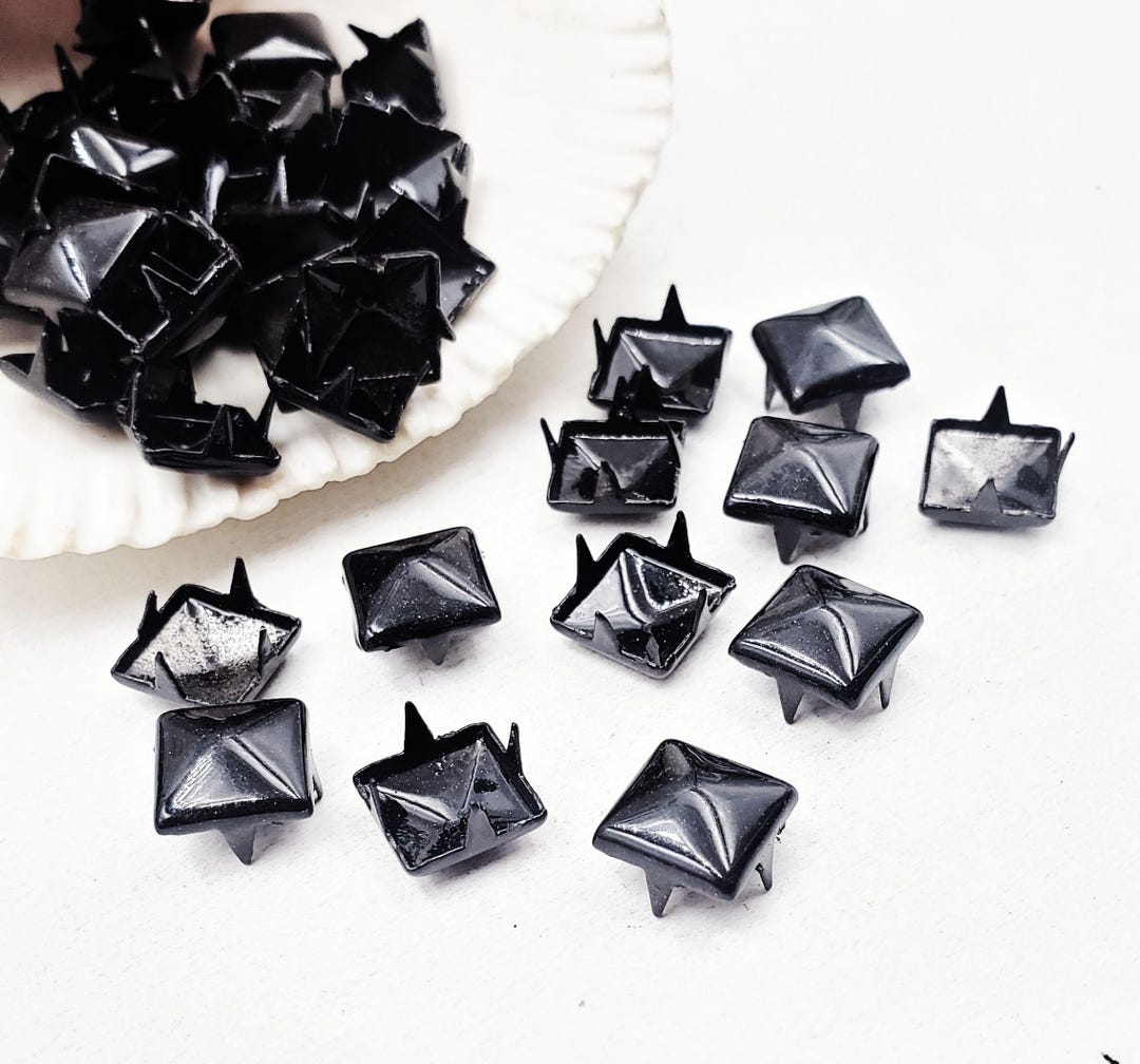 50 Black Pyramid Square Studs -9mm - 39-20 - Etsy UK