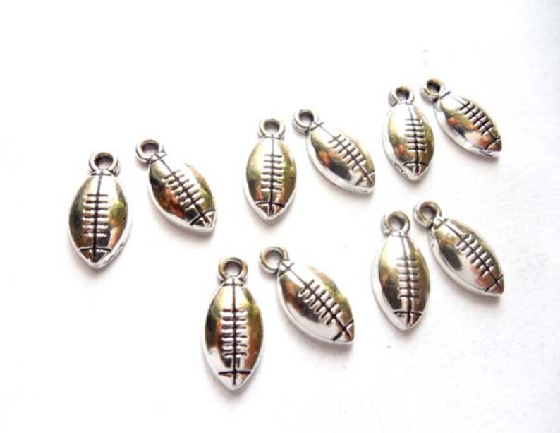 10 Antique Silver Football Charms - 21-38-12 - Etsy
