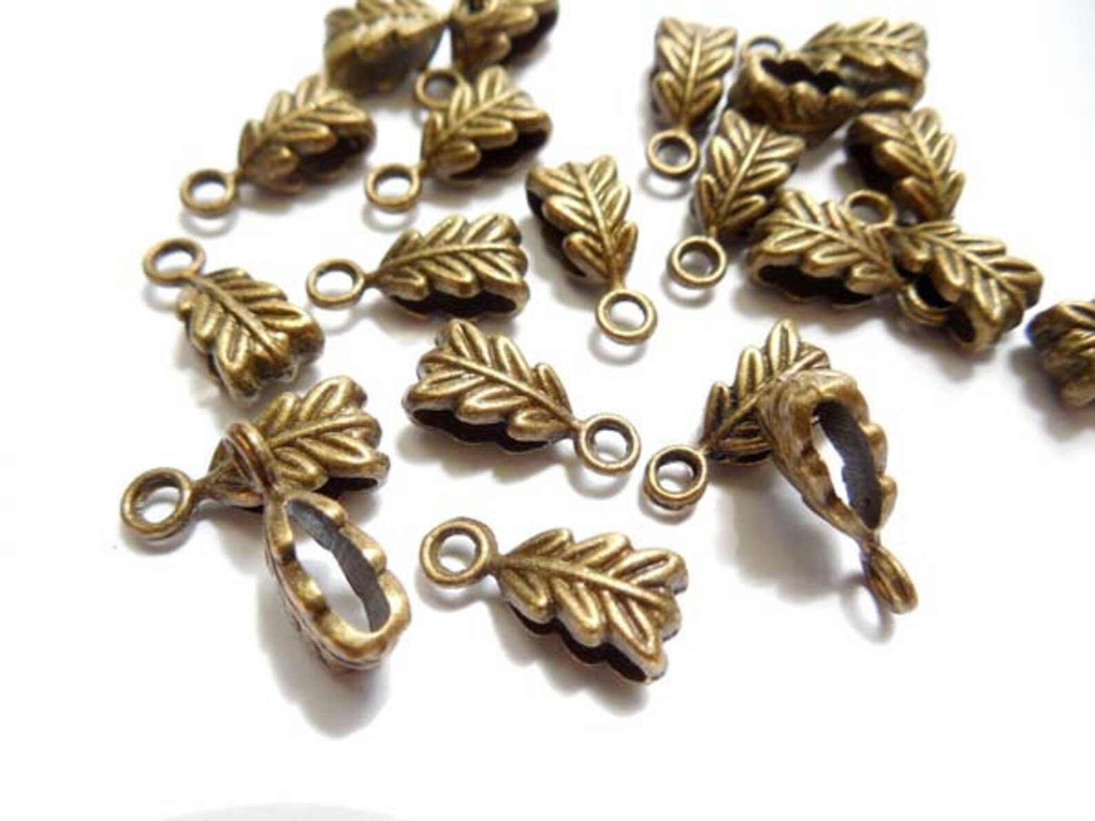 10 Antique Bronze/antique Gold or Antique Silver Leaf Bails - 16-6 - Etsy