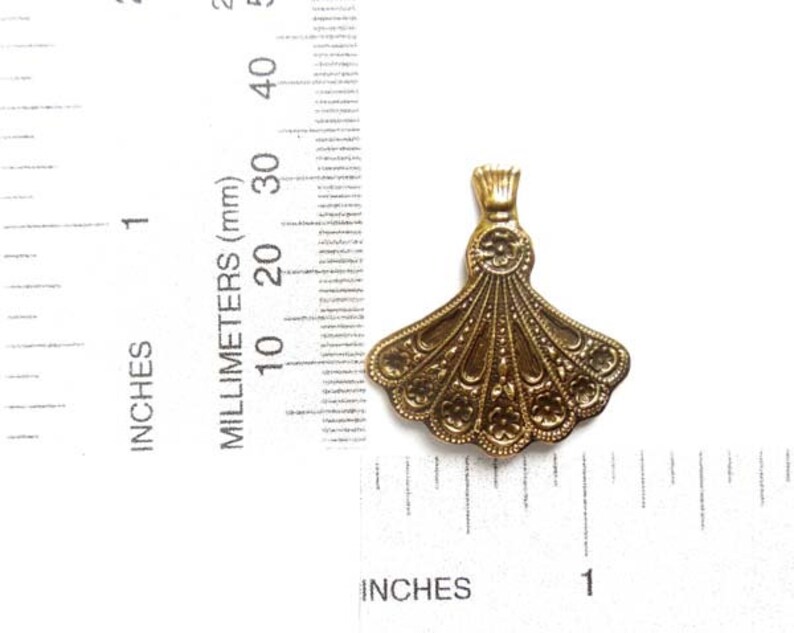 2 Antique Brass Fan Stampings - 22-17-5 - Etsy