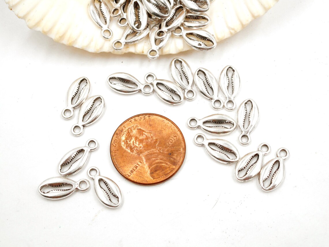 10 Antique Silver Cowrie Shell Charms 21-4-5 - Etsy
