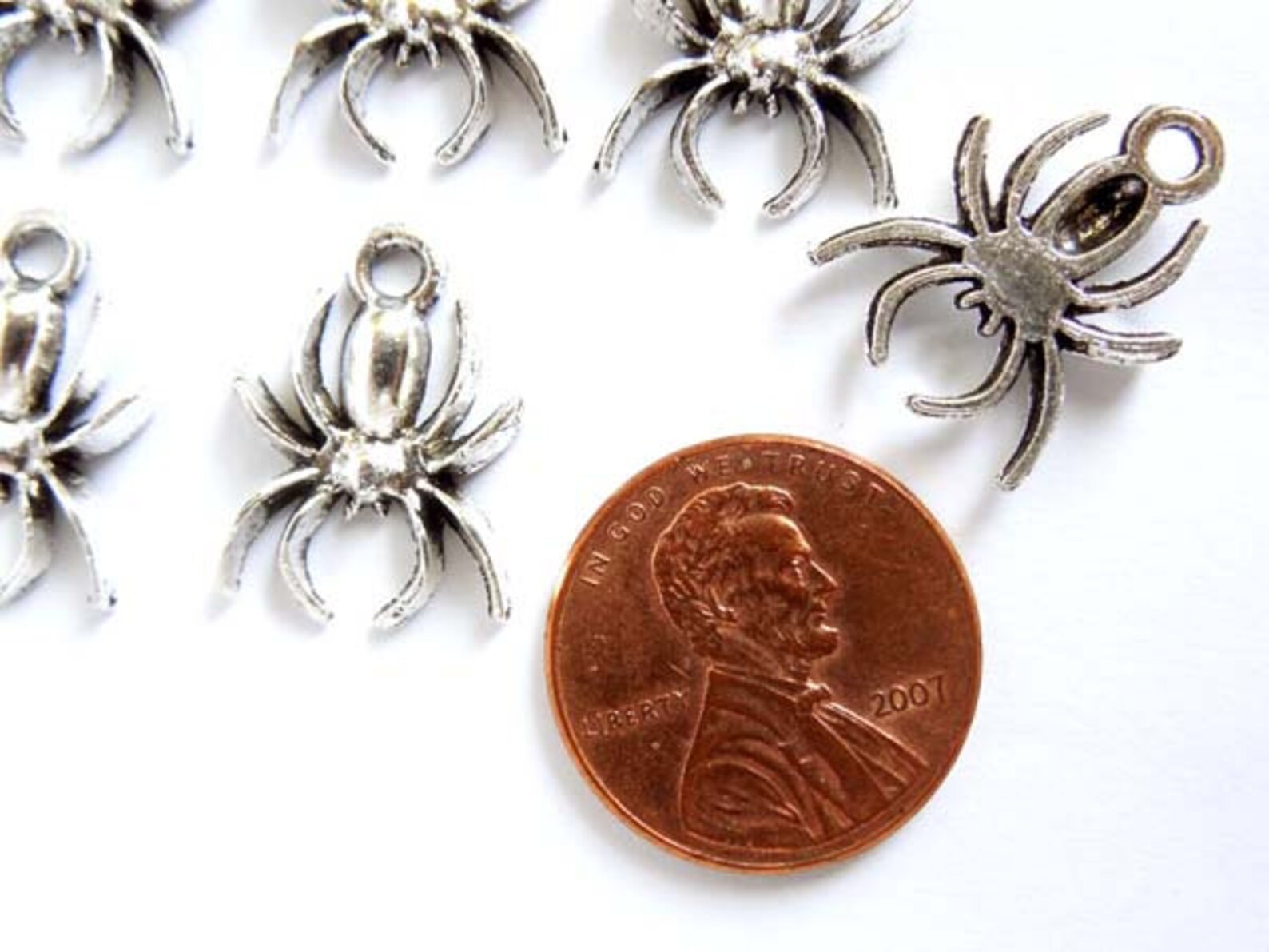 10 Antique Silver Spider Charms - 30-13 - Etsy
