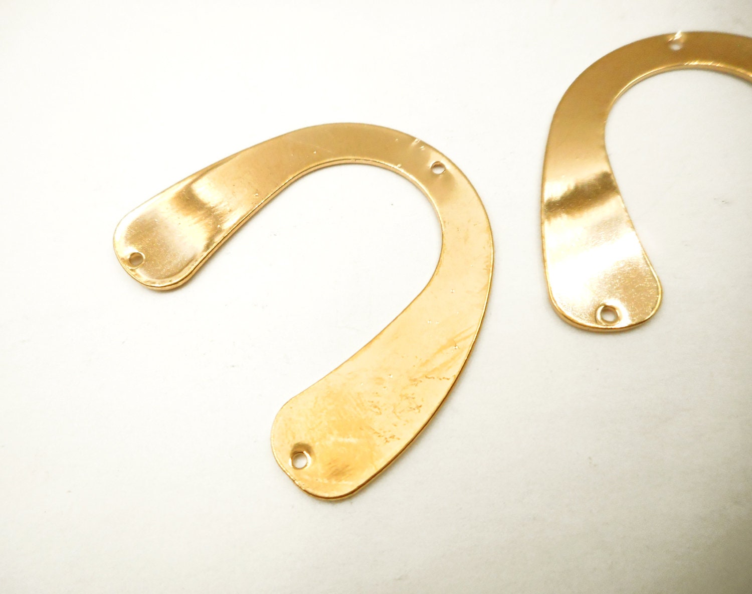 2 Gold Plated U-Shaped Smooth Pendant/Connectors 30-24-4 | Etsy