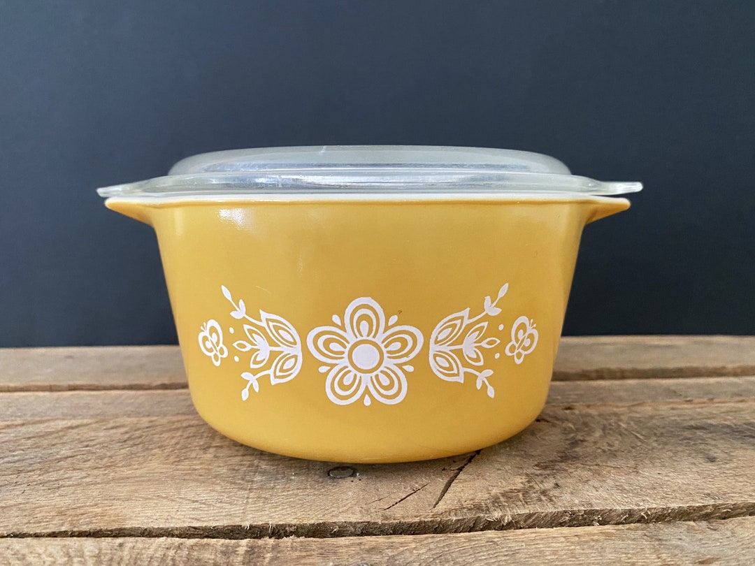 Pyrex Butterfly Gold One Qt. Round Casserole Dish #473 - With Scratched ...