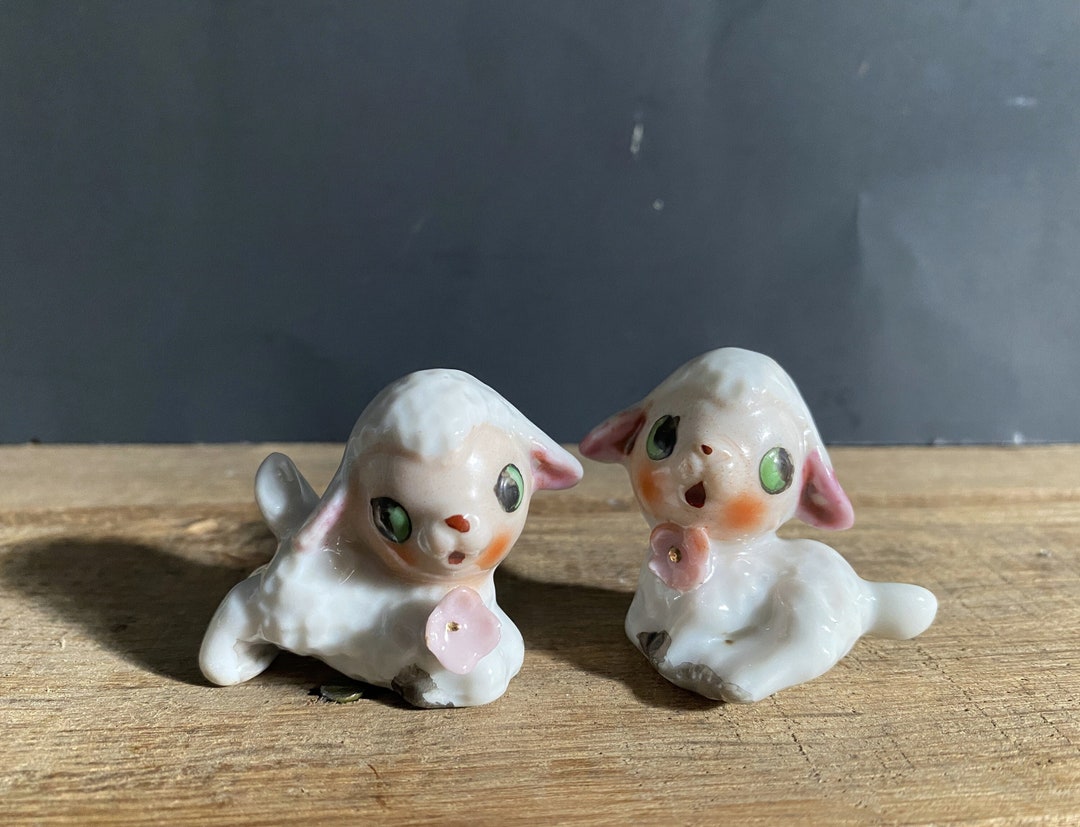 Pair of 1-1/2" Tall Vintage White Ceramic Lambs With Pink Flower/1950s ...
