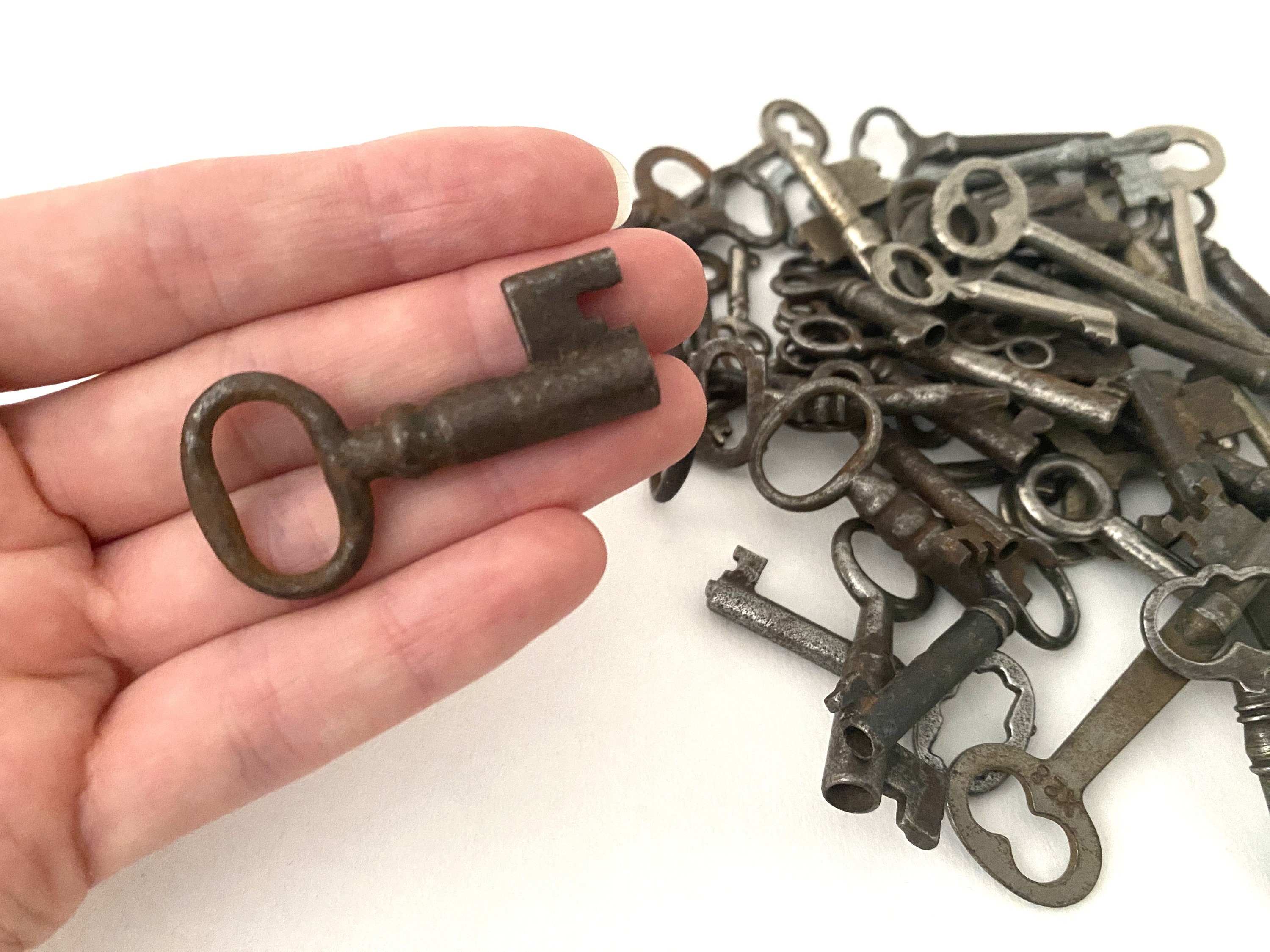 40 Vintage & Antique Skeleton Keys/clock Key/gas Valve Key/heat Valve ...
