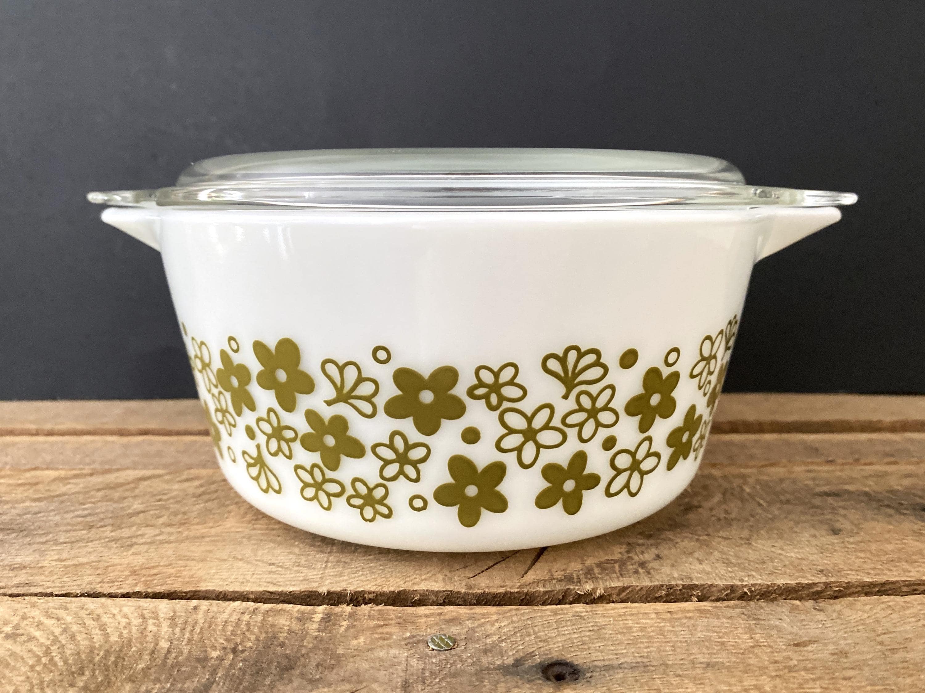 1-1/2 Quart Pyrex Spring Blossom 474-B White With Green Flowers ...
