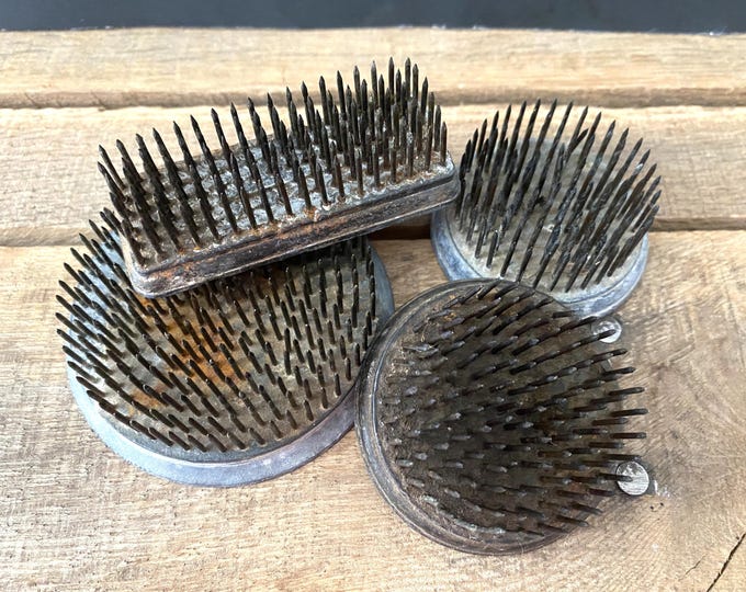 CHOICE Vintage Metal Flower Frog, Rustic Flower Stand, Metal Spike ...