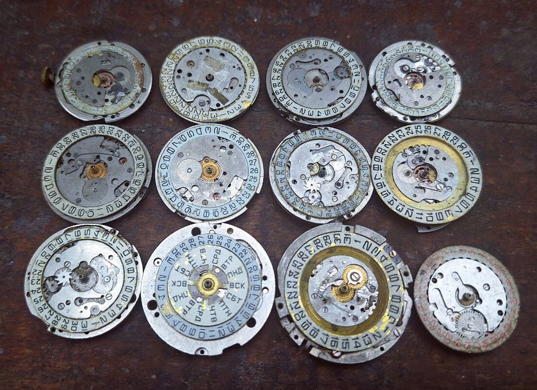 Vintage Watch Movements With Number Ring Wrist Watch Round Mechanism ...